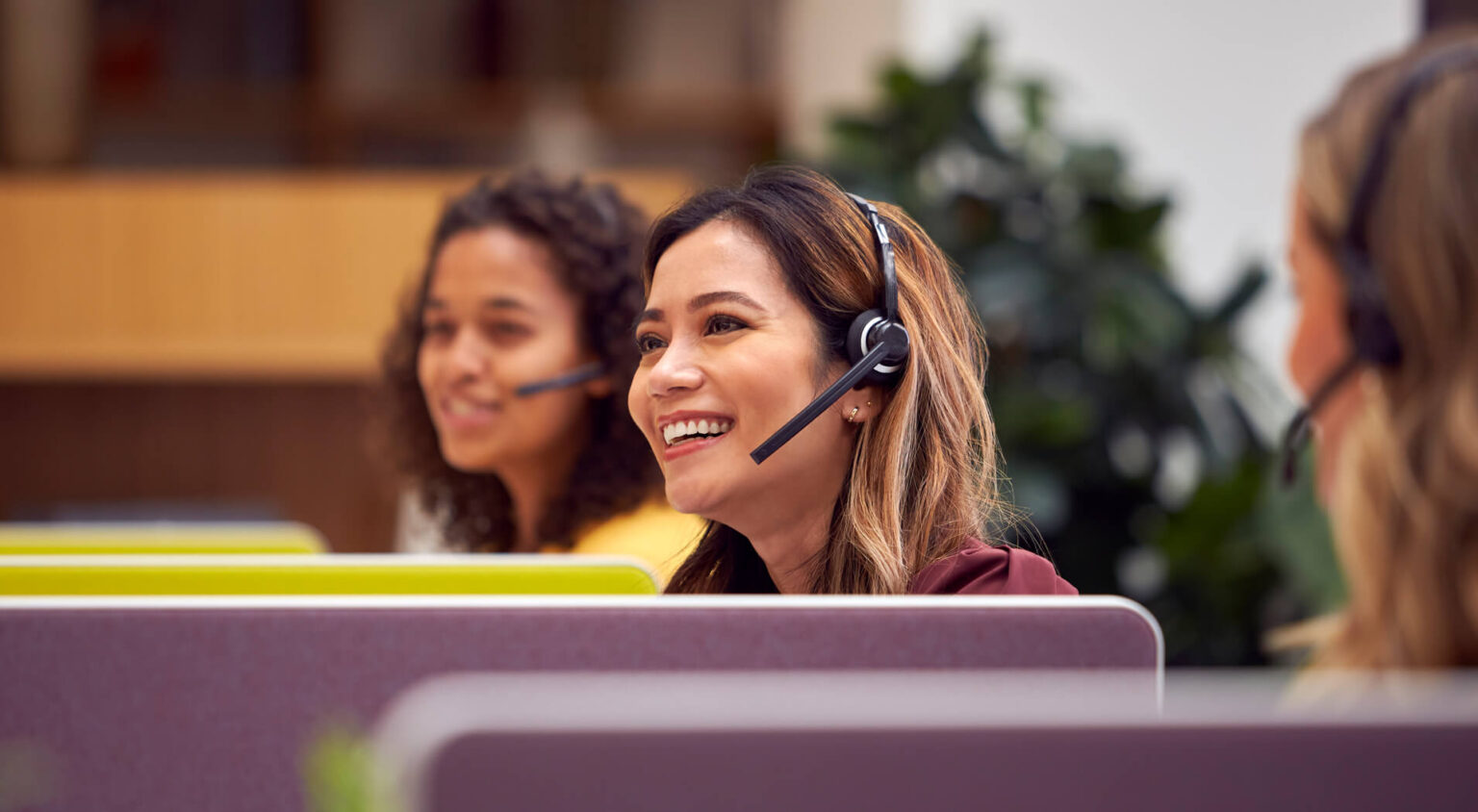 6 Reasons Why Outsourcing Customer Service Is Right for Your Business - Continuum Global Solutions